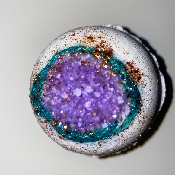 Bath & Body | Host Pick Amethyst Geode Bath Bombs With Surprise Crystal ...
